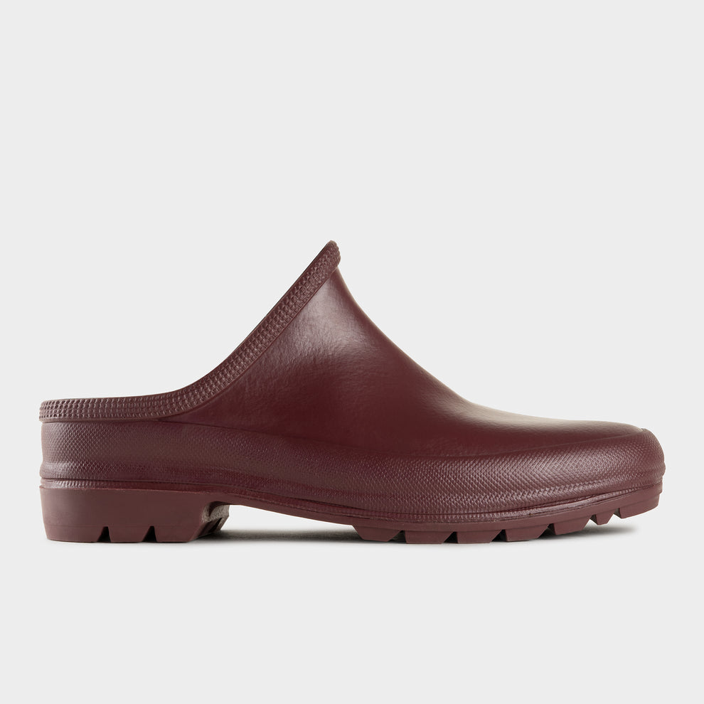 Easy Garden Clogs in Oxblood – Gardenheir