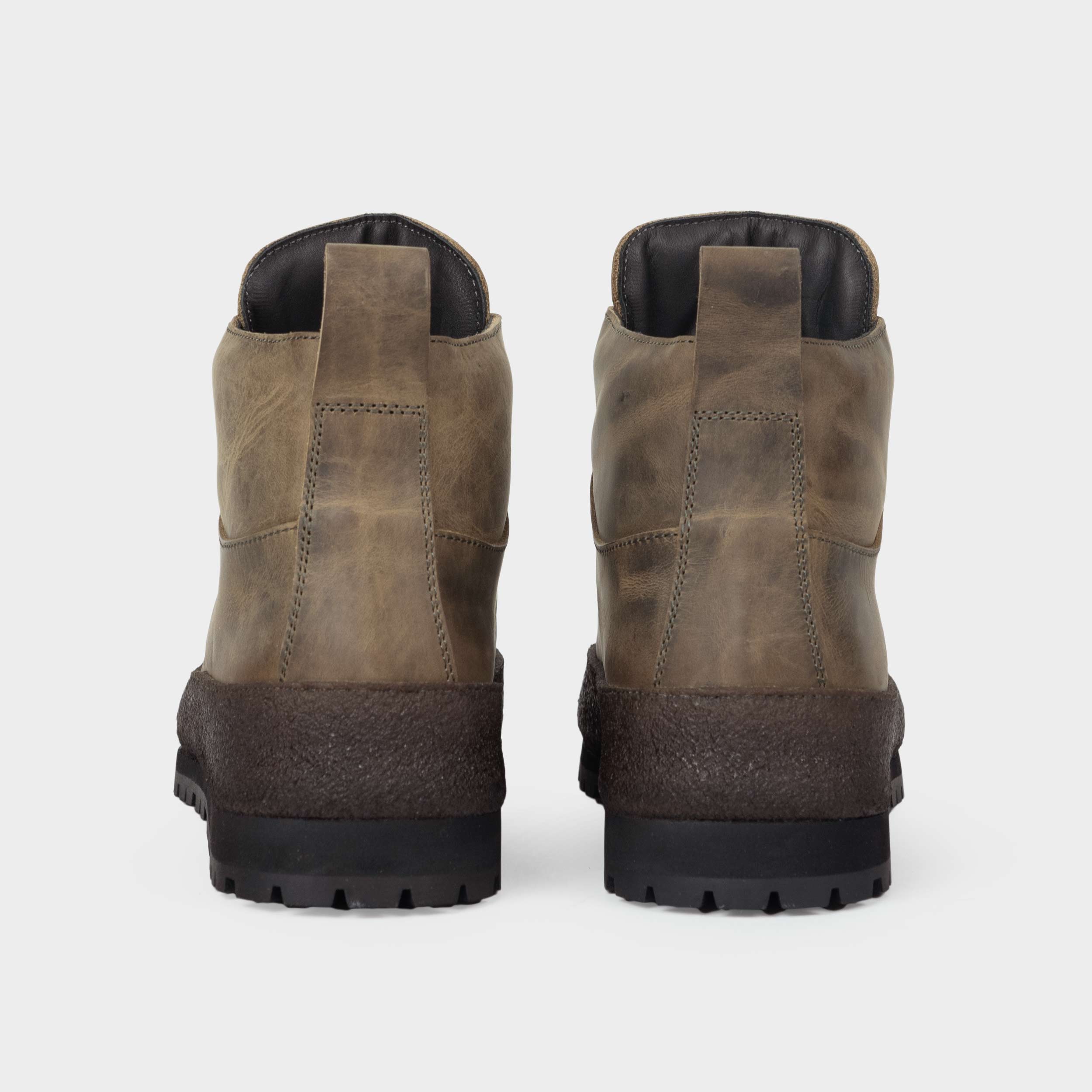 Calfskin Weatherproof Gardening Boots in Olive – Gardenheir