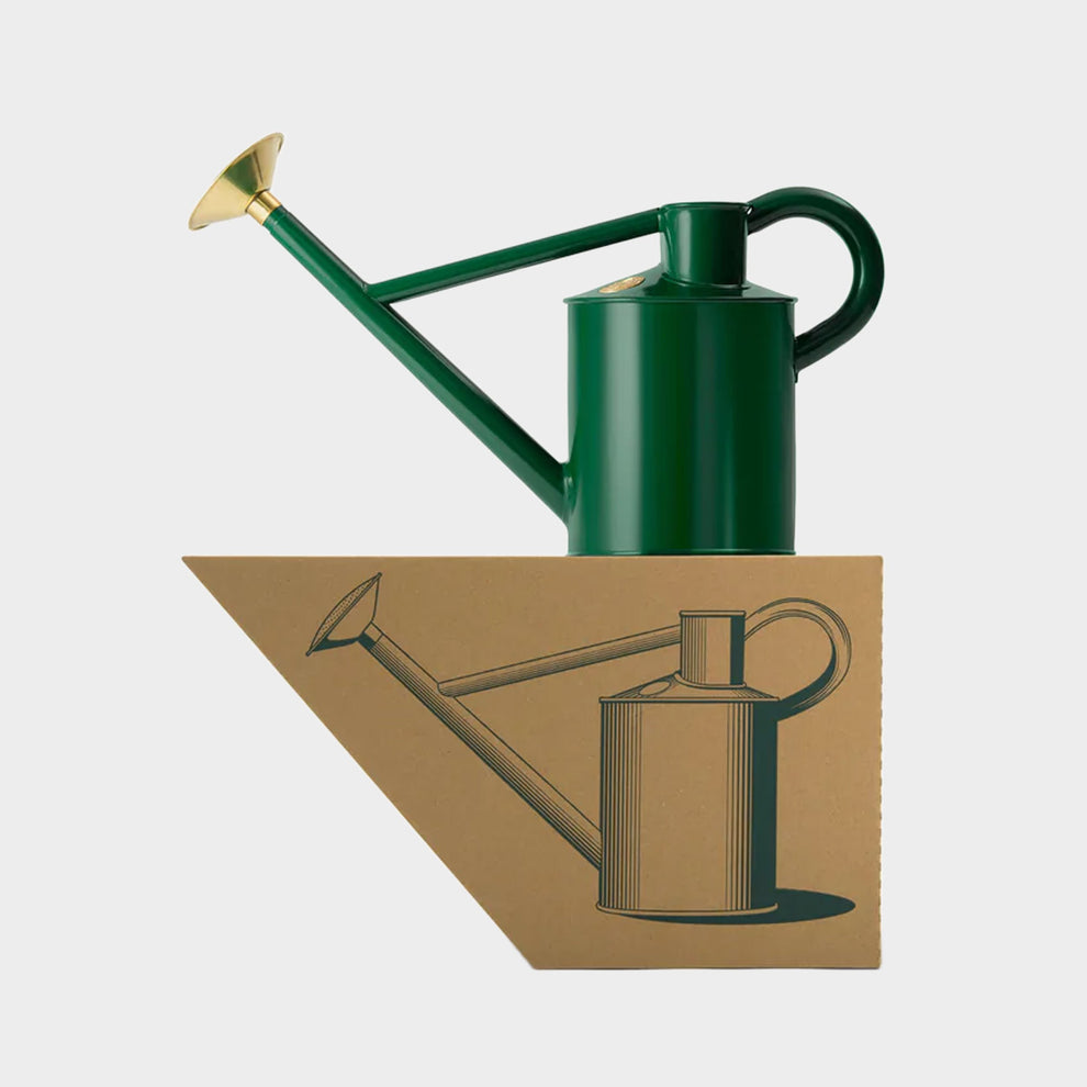 Haws England 1 Gallon Watering Can in Green – Gardenheir