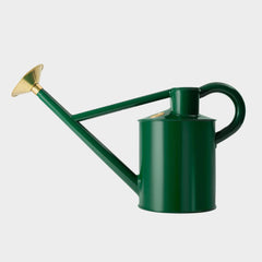 Haws England 1 Gallon Watering Can in Green – Gardenheir
