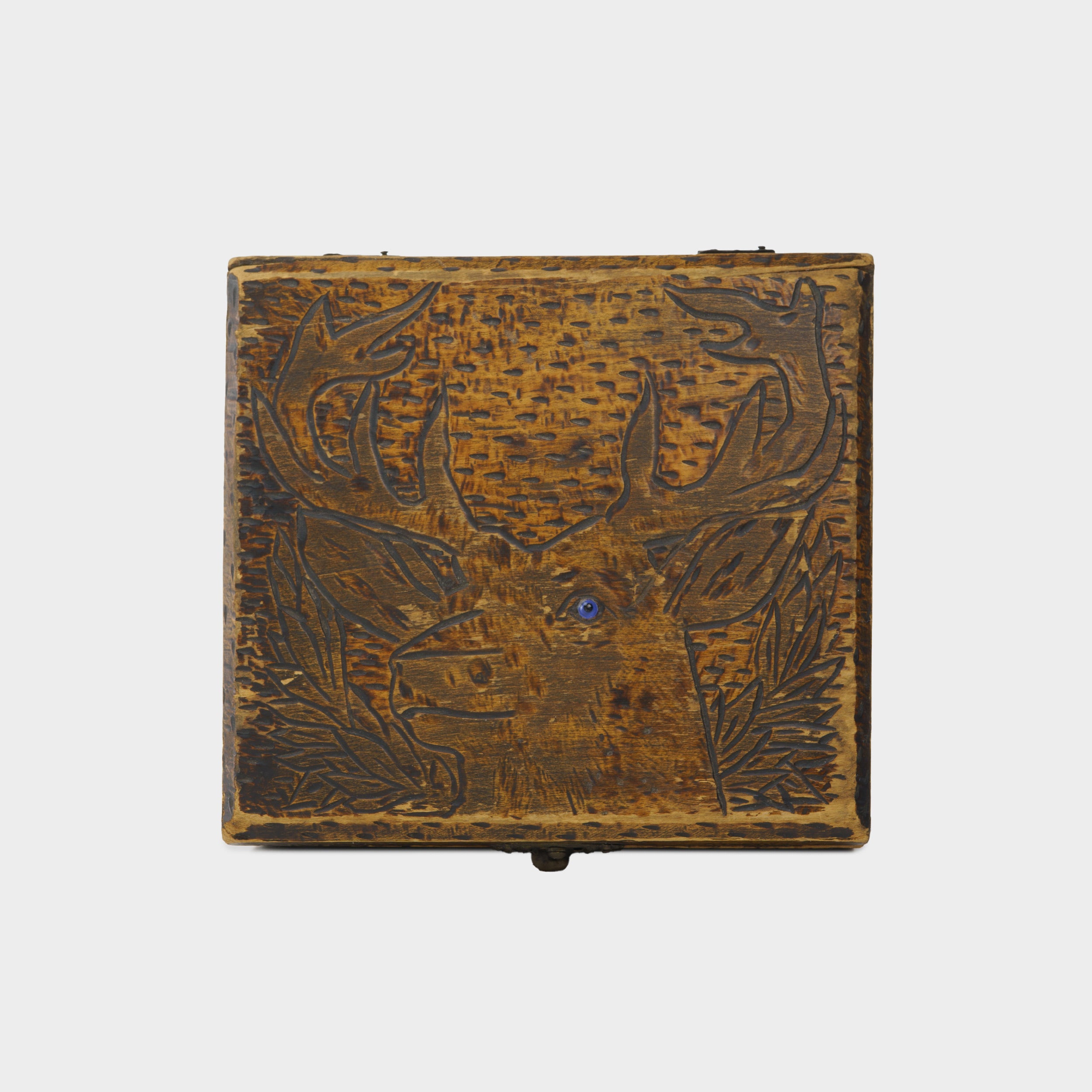 Vintage Folk Hand Carved Stag Keepsake Box, 1950s – Gardenheir